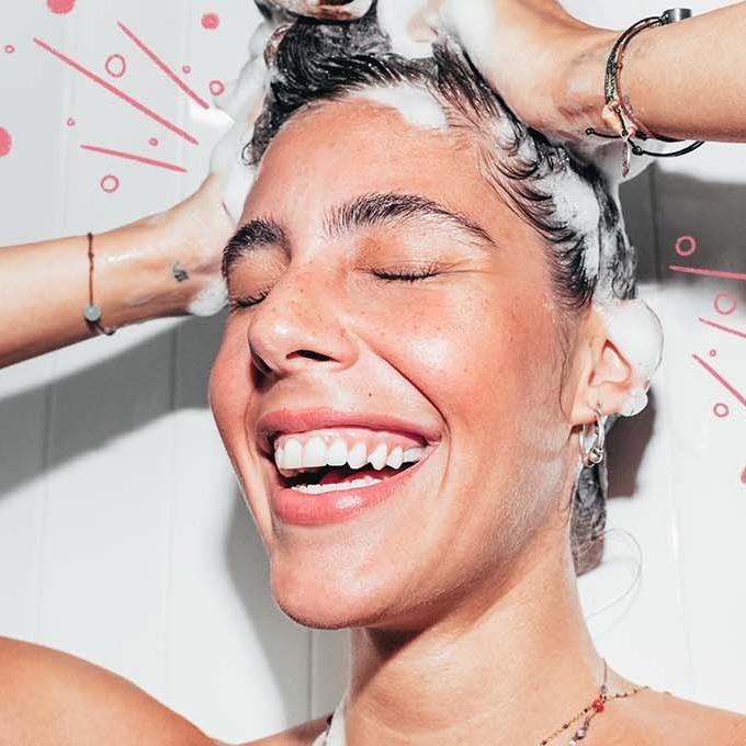 Dandruff Advice and Treatment - Boots Health Hub | Boots